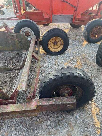 Pull Type Dirt Scraper - Schmid Auction