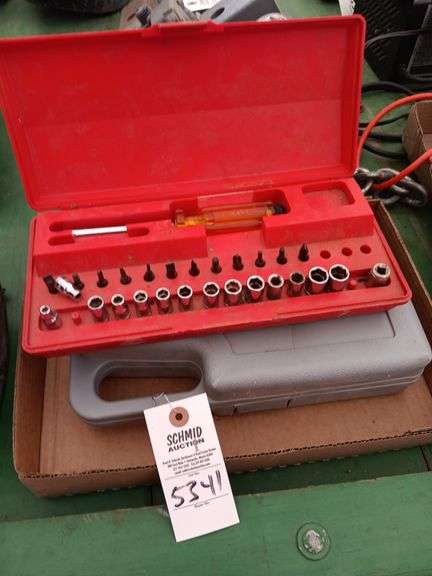 Driver set and road hazard kit - Schmid Auction