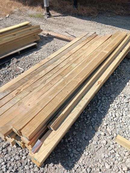 Approx 50 2x4, 8ft long lumber - Schmid Auction