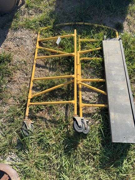 Scaffolding and stand - Schmid Auction