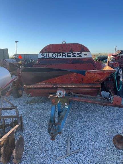 Silo Press Ag Bagger, 9ft - Schmid Auction