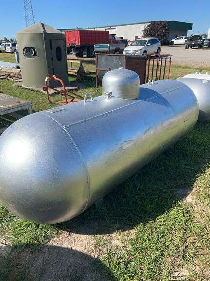 500-gallon propane tank with tag - Schmid Auction