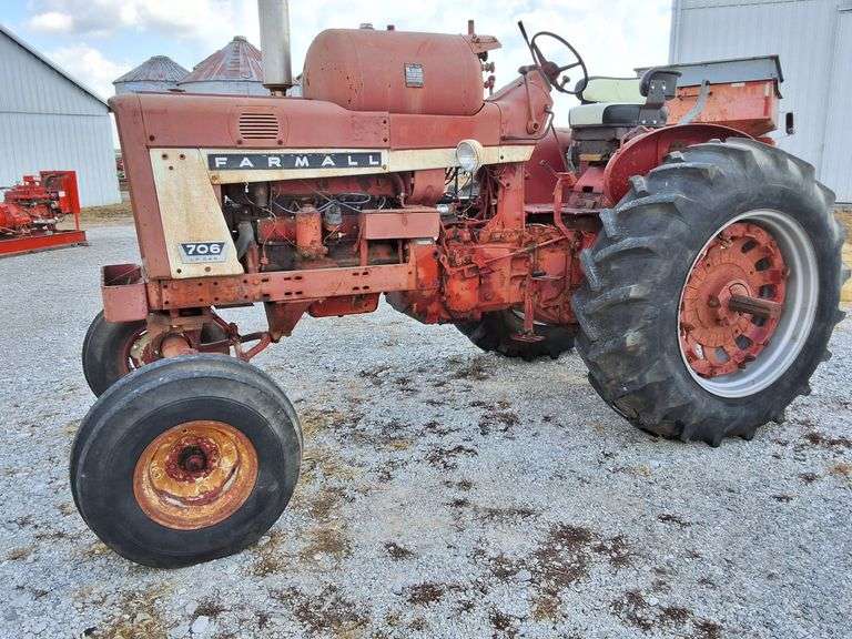1965 IH 706 Propane Tractor, wide front, 16.9x34 Tires, 540 and small ...