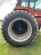 1982 International 5088 cabbed tractor, rear duals, s/n: 36811, runs ...