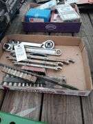 Speed wrench, sockets, misc. - Schmid Auction