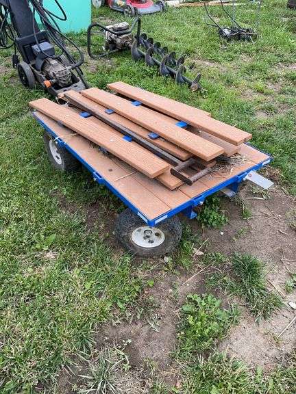Kerry’s farm toys wagon - Schmid Auction