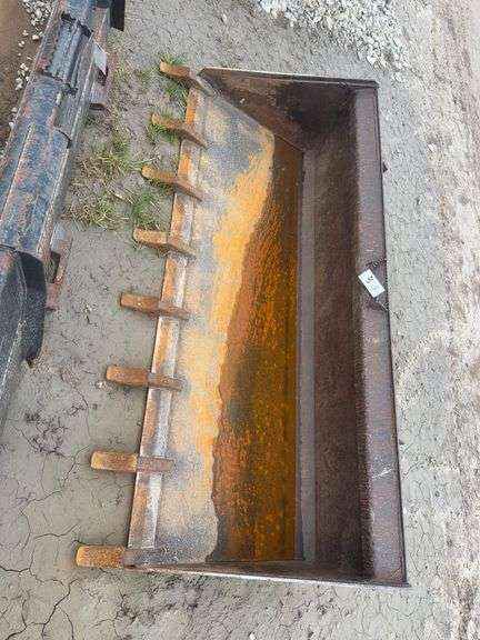 80'' Tooth Bucket for Skid Steer - Schmid Auction