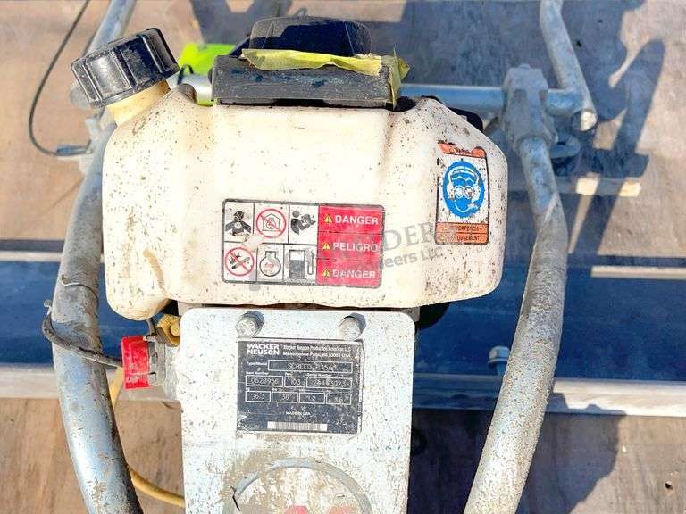 Wacker Neuson P35A power screed w/ 2 heads - Schneider Auctioneers LLC