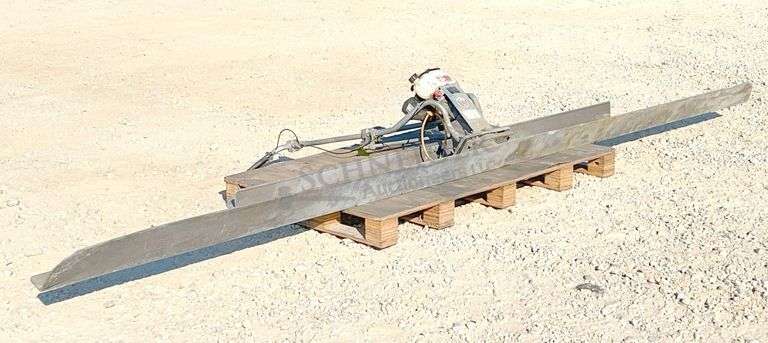 Wacker Neuson P35A power screed w/ 2 heads - Schneider Auctioneers LLC