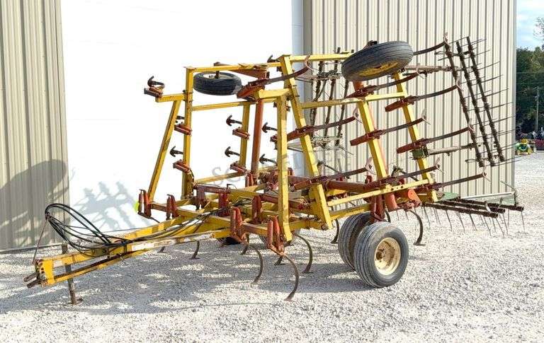 Kent 22' field cultivator w/ harrow - Schneider Auctioneers LLC