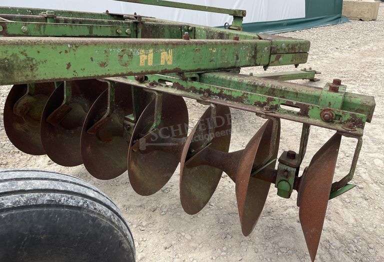 John Deere 12' wheel disc - Schneider Auctioneers LLC