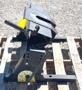 Reese Kwik-Slide 15k 5th wheel hitch for bed mount rails - Schneider ...