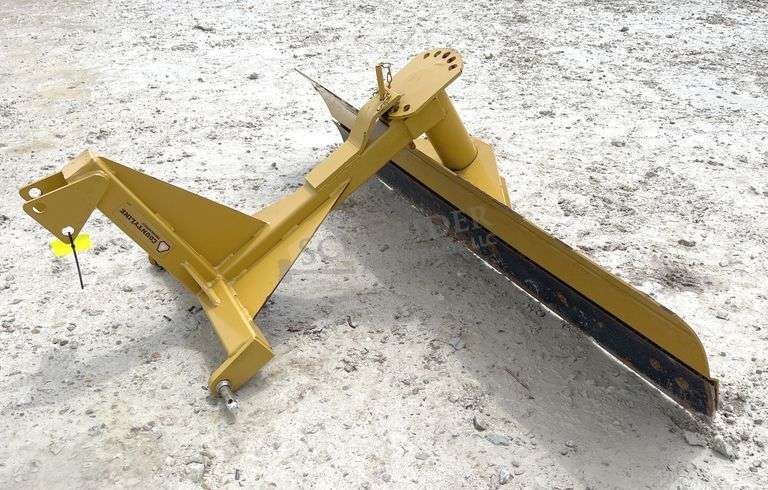 County Line 6' 3-point grader blade - Schneider Auctioneers LLC