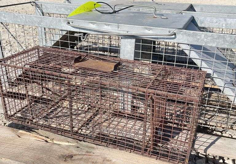 3- live traps - Schneider Auctioneers LLC