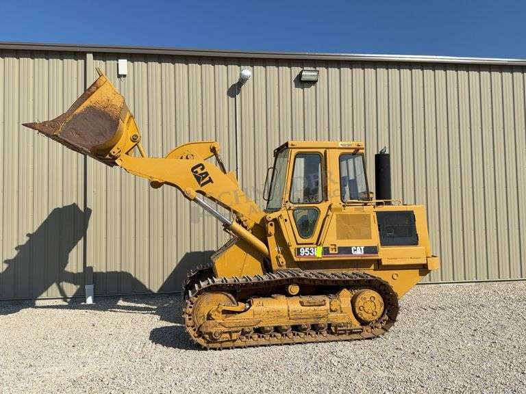Caterpillar 953B crawler loader - Schneider Auctioneers LLC
