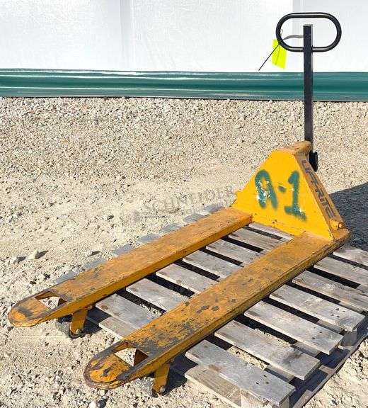 Lift-Rite 5,000 lb. pallet jack - Schneider Auctioneers LLC