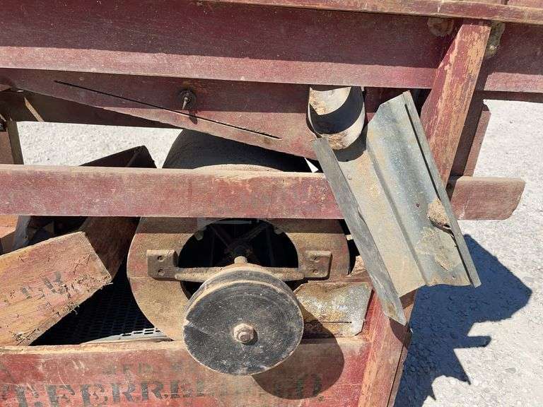 Antique Clipper wooden seed cleaner - Schneider Auctioneers LLC