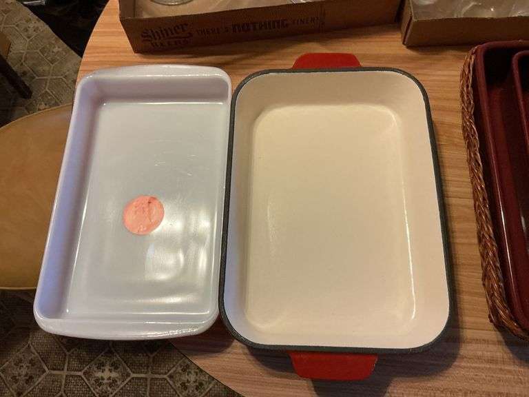 Color Cast red enamel cast iron baking dish & Pyrex cake plate ...