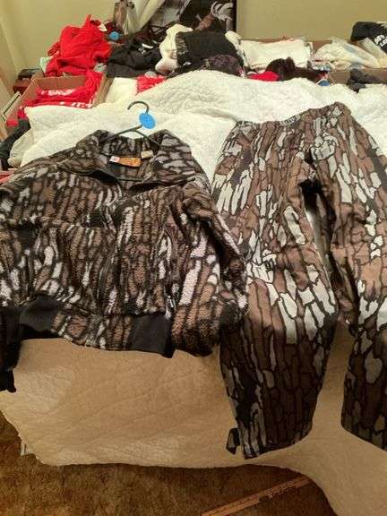 Insulated tree bark pants size small and winter hunting jacket tree ...