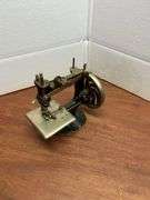 antique singer mini sewing machine - SCHULTIS & SON, INC.