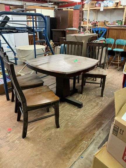 Very Sturdy table and chairs - SCHULTIS & SON, INC.
