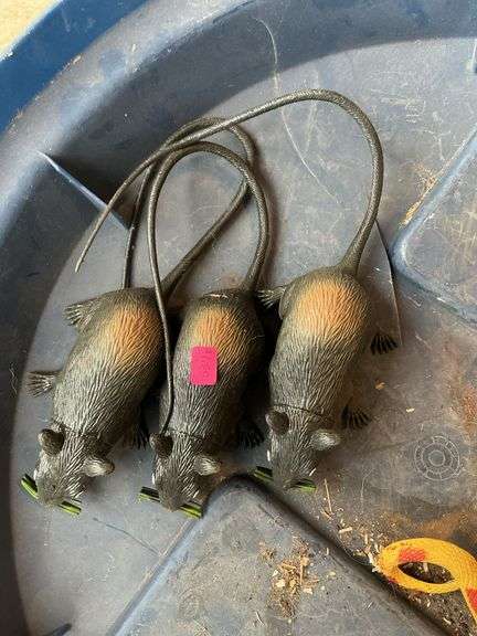 Pretend plastic mice, rat snakes - SCHULTIS & SON, INC.