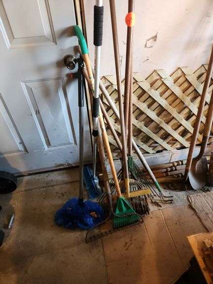 Rakes and wash brushes - SCHULTIS & SON, INC.