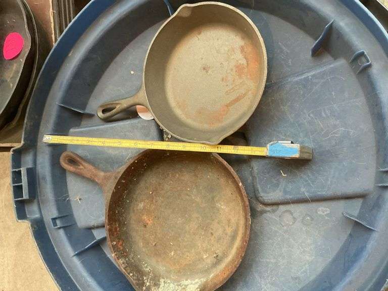 John Deere and number 8 cast-iron skillet - SCHULTIS & SON, INC.