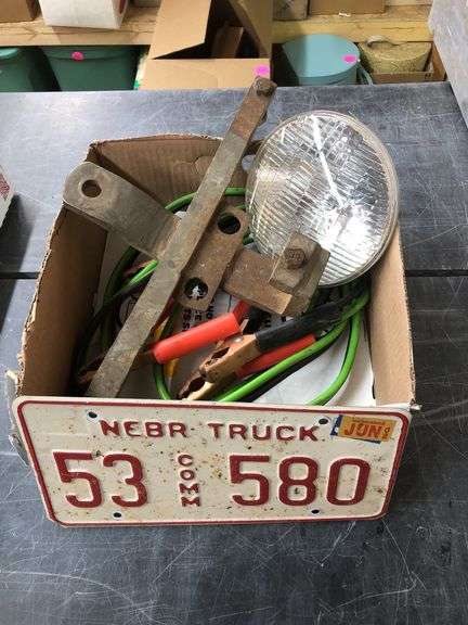 Jumper cables, towing hitch, glass light, and license plate - SCHULTIS ...