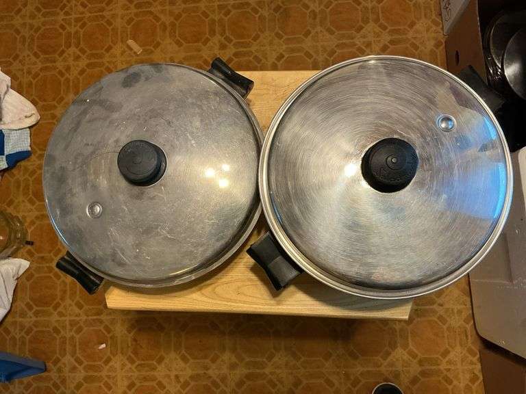 Two salad master pots with lids Oneida pan with lid and steamer with ...
