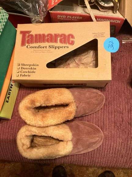 Tamarac sheepskin slippers, size 8 - SCHULTIS & SON, INC.