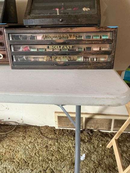 RARE VINTAGE J.&P. COATS WODEN THREAD DISPLAY CASE WITH ORIGINAL SPOOLS ...