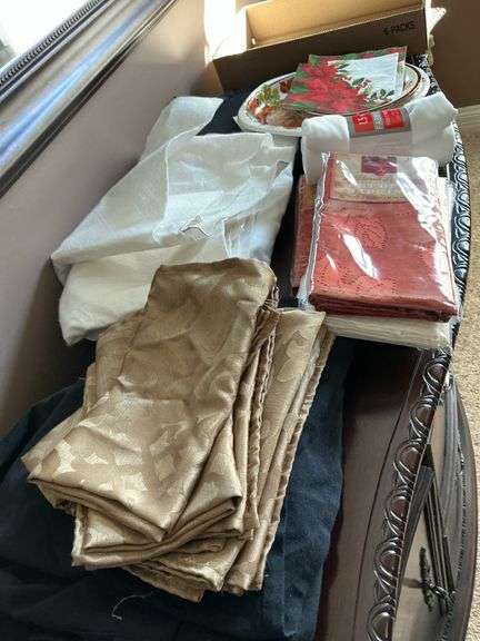 Tablecloth table, liner, napkins, fabric, festive paper plates for ...