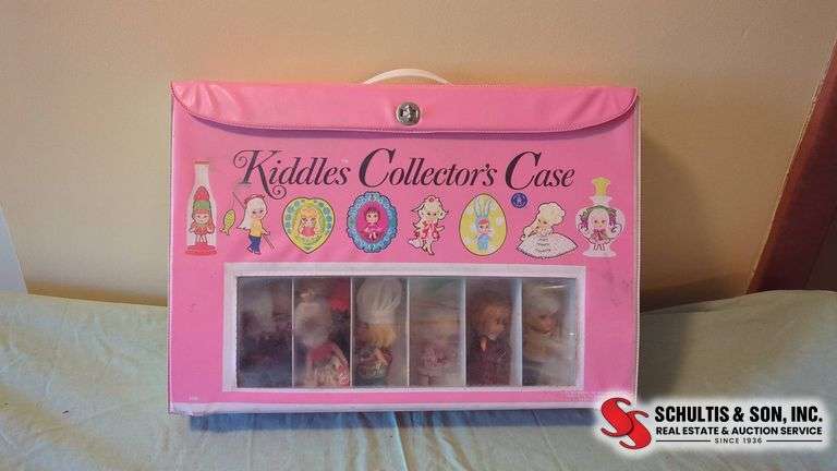 Kiddles Collector’s Case - SCHULTIS & SON, INC.
