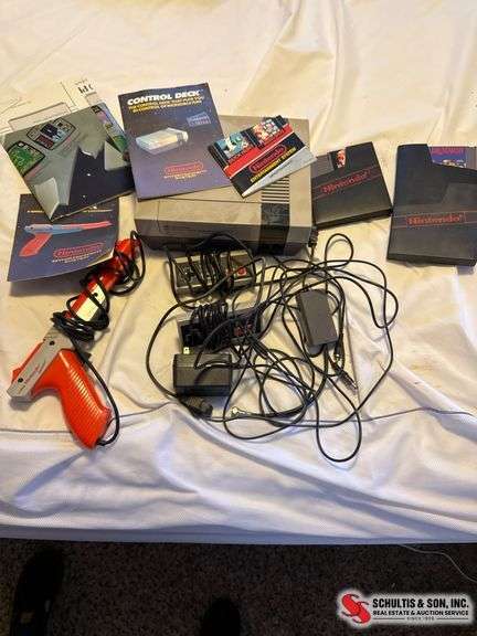 Nintendo Entertainment System Set - SCHULTIS & SON, INC.