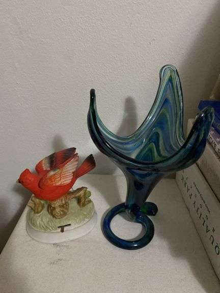 Candle hand blown dish, cardinal music box and miscellaneous - SCHULTIS ...