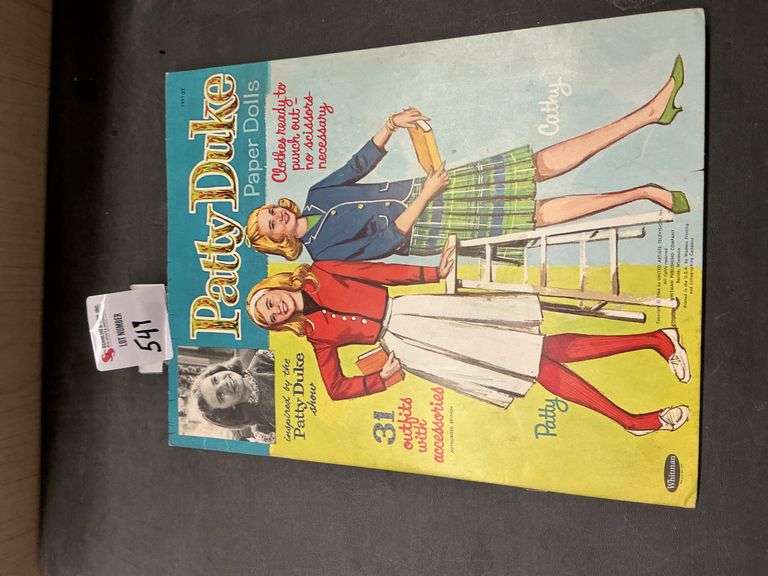 Patty Duke paper dolls 1964 - SCHULTIS & SON, INC.
