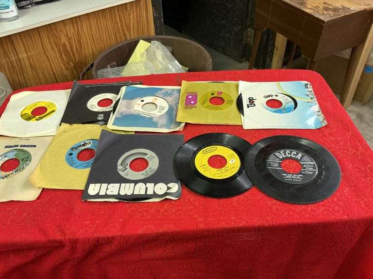 Collection of 45 RPM records - SCHULTIS & SON, INC.