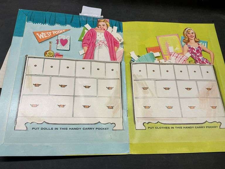 Patty Duke paper dolls 1964 - SCHULTIS & SON, INC.