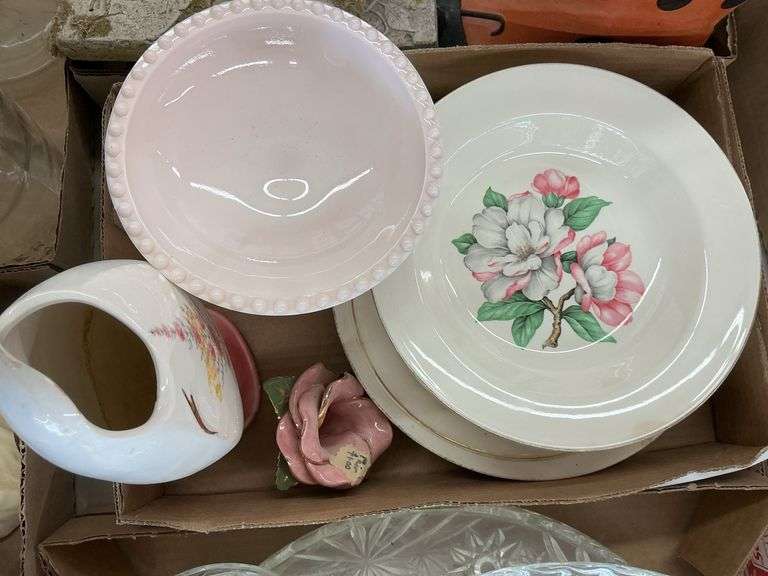 Shell pink compote, vase and china - SCHULTIS & SON, INC.