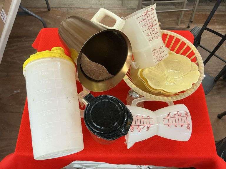 Vintage Tupperware, aluminum pitcher & other kitchen wares - SCHULTIS ...