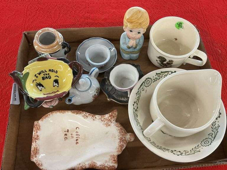 Misc cute kitchen items and praying boy - SCHULTIS & SON, INC.