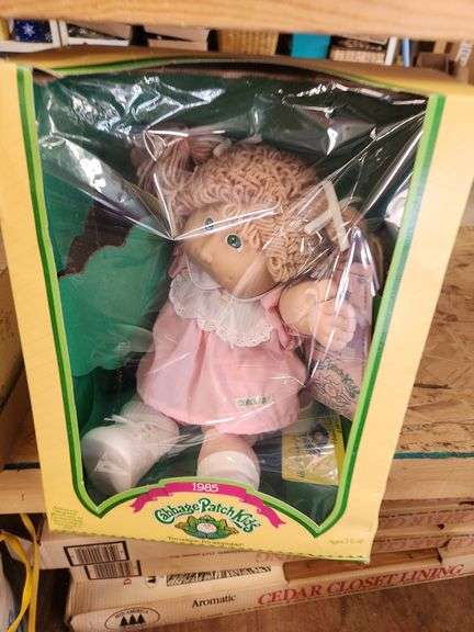 1985 Cabbage Patch kid - SCHULTIS & SON, INC.