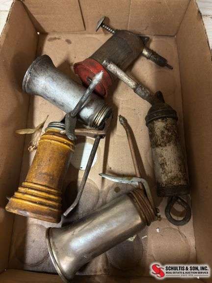 Oil cans, level - SCHULTIS & SON, INC.