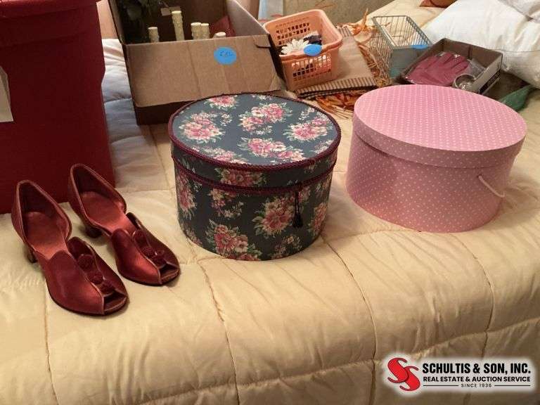shoes size 9 I think and 2 hat boxes - SCHULTIS & SON, INC.