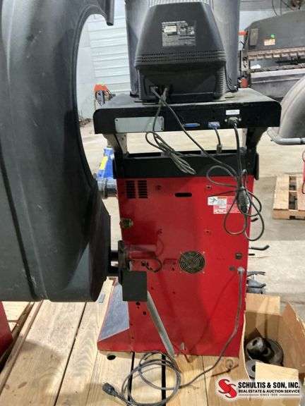 Hunter SPGSP 9600 wheel balancer works with Collett and cones ...