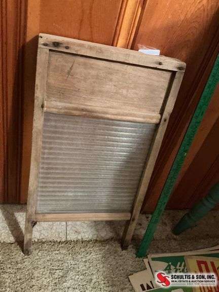 Antique wash board with glass ridges - SCHULTIS & SON, INC.