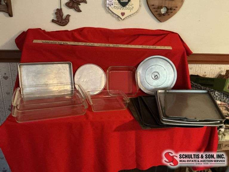 pyrex casserole dishes- flat cookie sheets, and jelly roll pans and ...