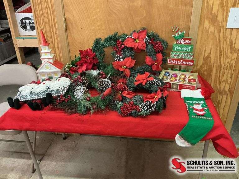 Christmas wreaths- Santa wall hanging- stocking- vintage ornaments ...