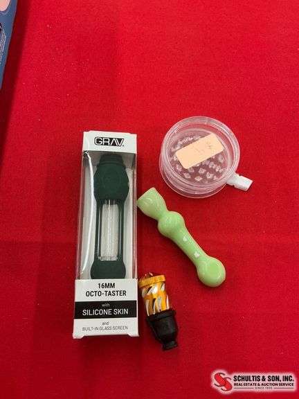 Smoking Accessories Set - SCHULTIS & SON, INC.
